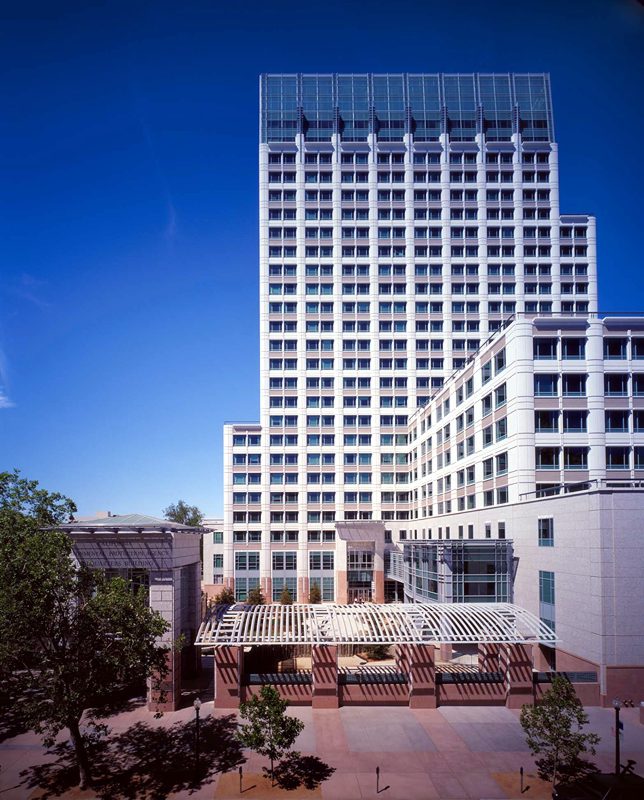 Cal/EPA Shines in LEED-EB Pilot | BuildingGreen